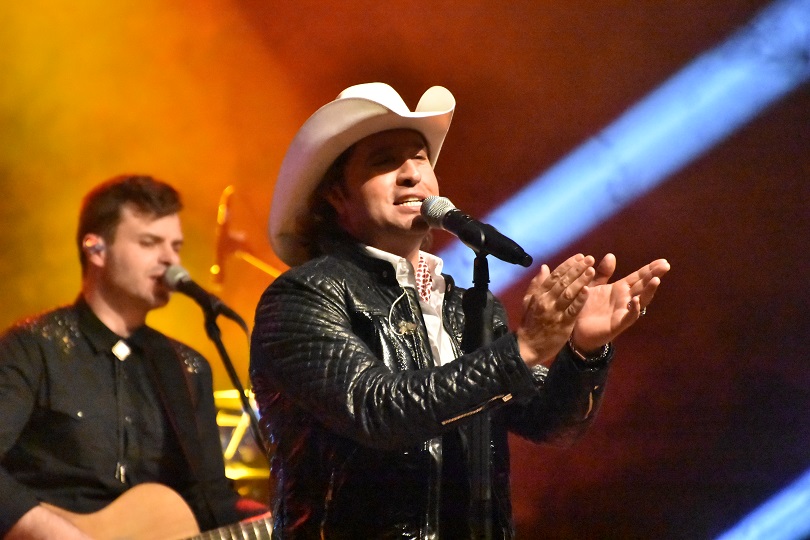 Zé Amaro, le cow-boy de la chanson portugaise a enchanté Roubaix ...