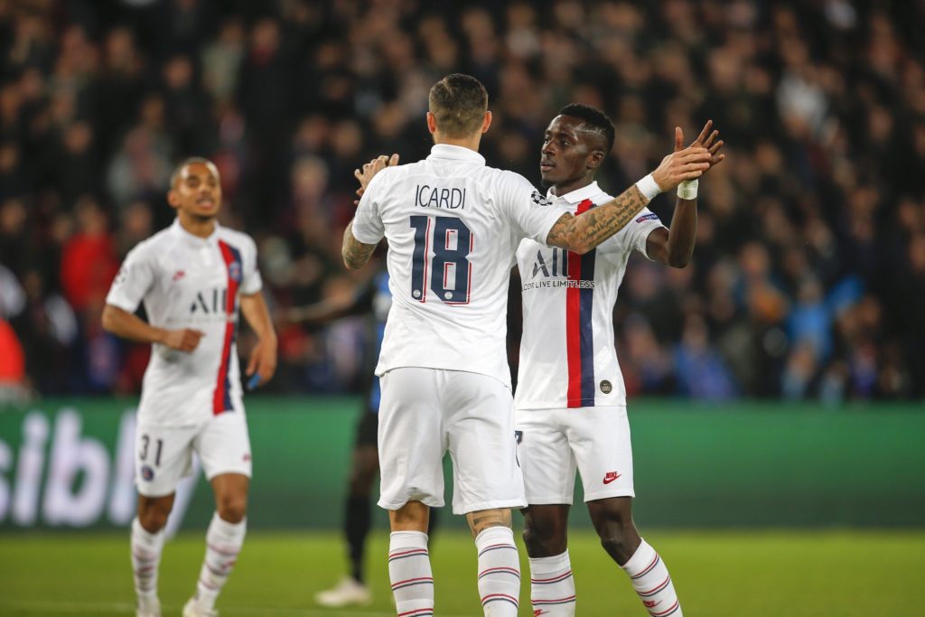 Futebol: Paris Saint Germain apurou-se para oitavos com dupla ...