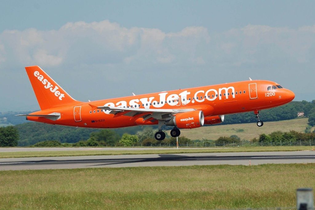 easyJet inicia em novembro nova rota de Lisboa para Paris Beauvais ...
