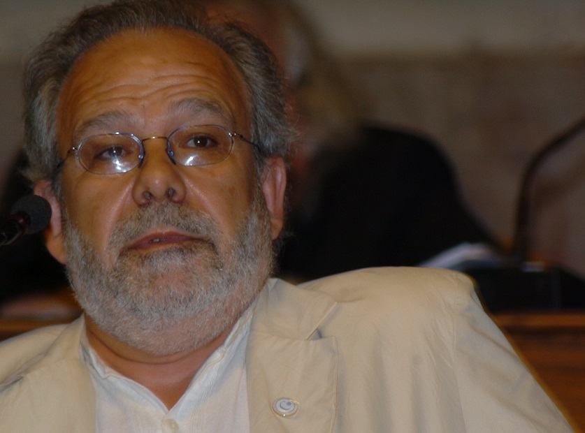 Opinião de José Machado: Quem acode à nossa língua? – LusoJornal