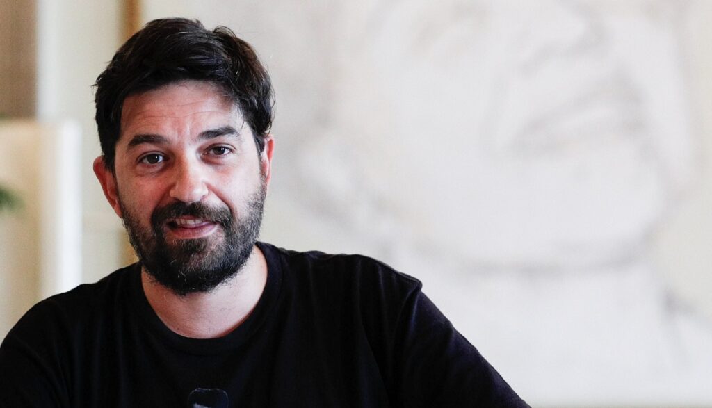 Encenador Tiago Rodrigues apresenta três peças em Toulouse – LusoJornal