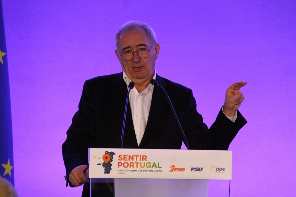 José Cesário anunciou que o PSD vai organizar uma Academia de Verão das ...