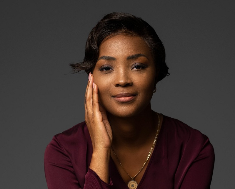 Yulanda Fumane em Lisboa, Porto, Braga e Paris para o lançamento do ...