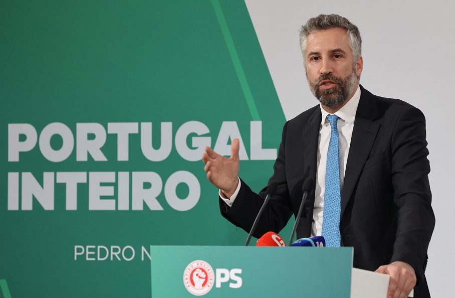Secções do PS no estrangeiro acusam “arrogância” de Pedro Nuno Santos ...