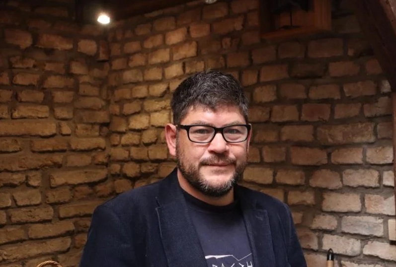 Thomas Brant (Décidons nous-mêmes) se présente pour la 5ᵉ ...